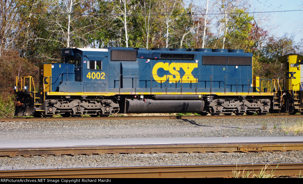 CSX 4002